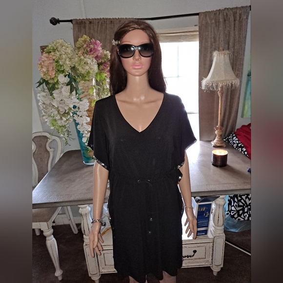 Sense | Dresses | Sense Dress With Sequins Down The Sides With Drew ...